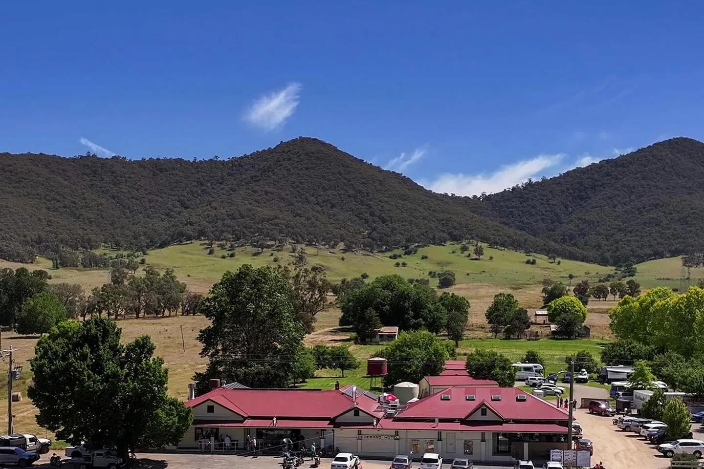 Local landmark, the Dederang Hotel, officially reopens